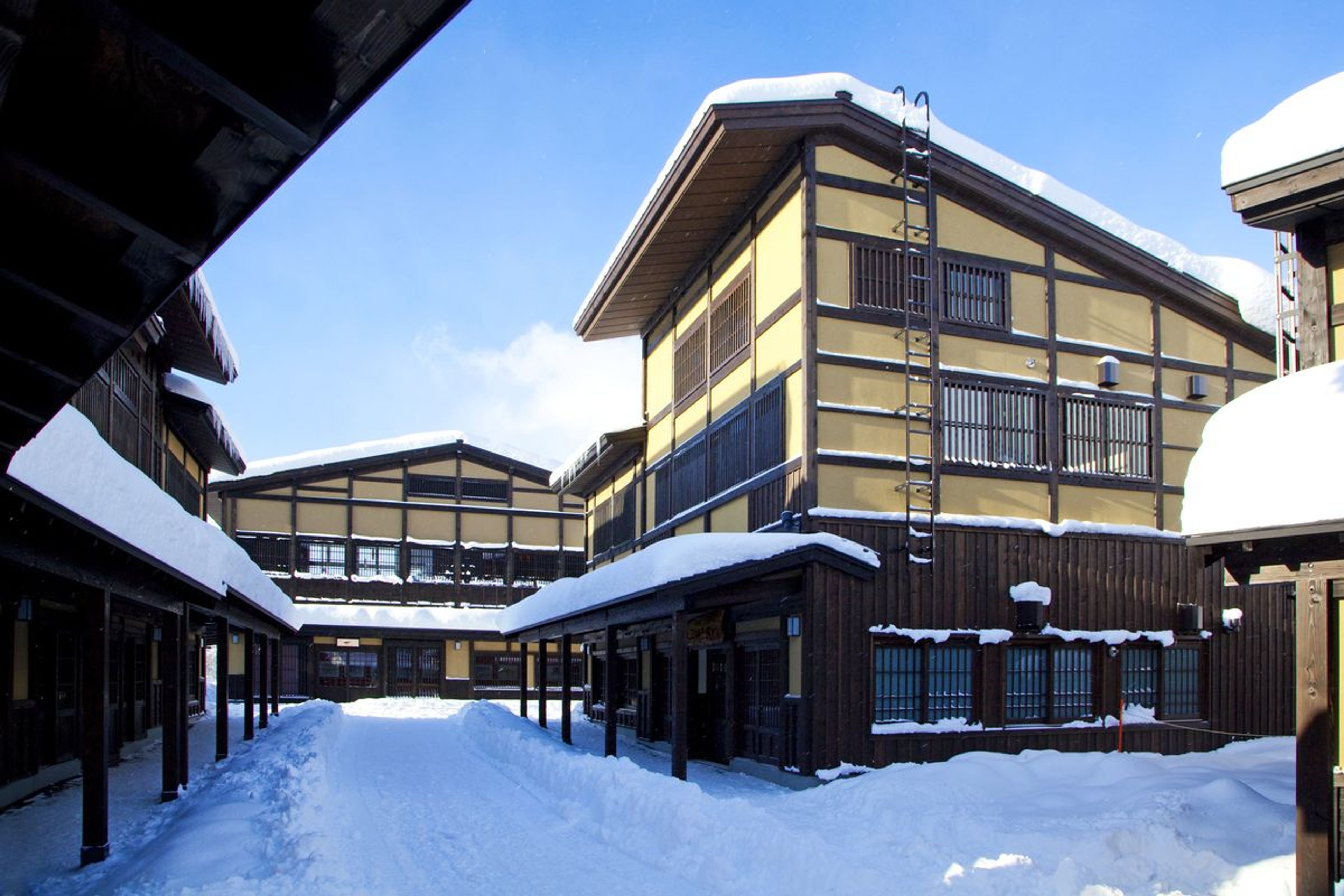 NDS - Niseko Direct Shuttle