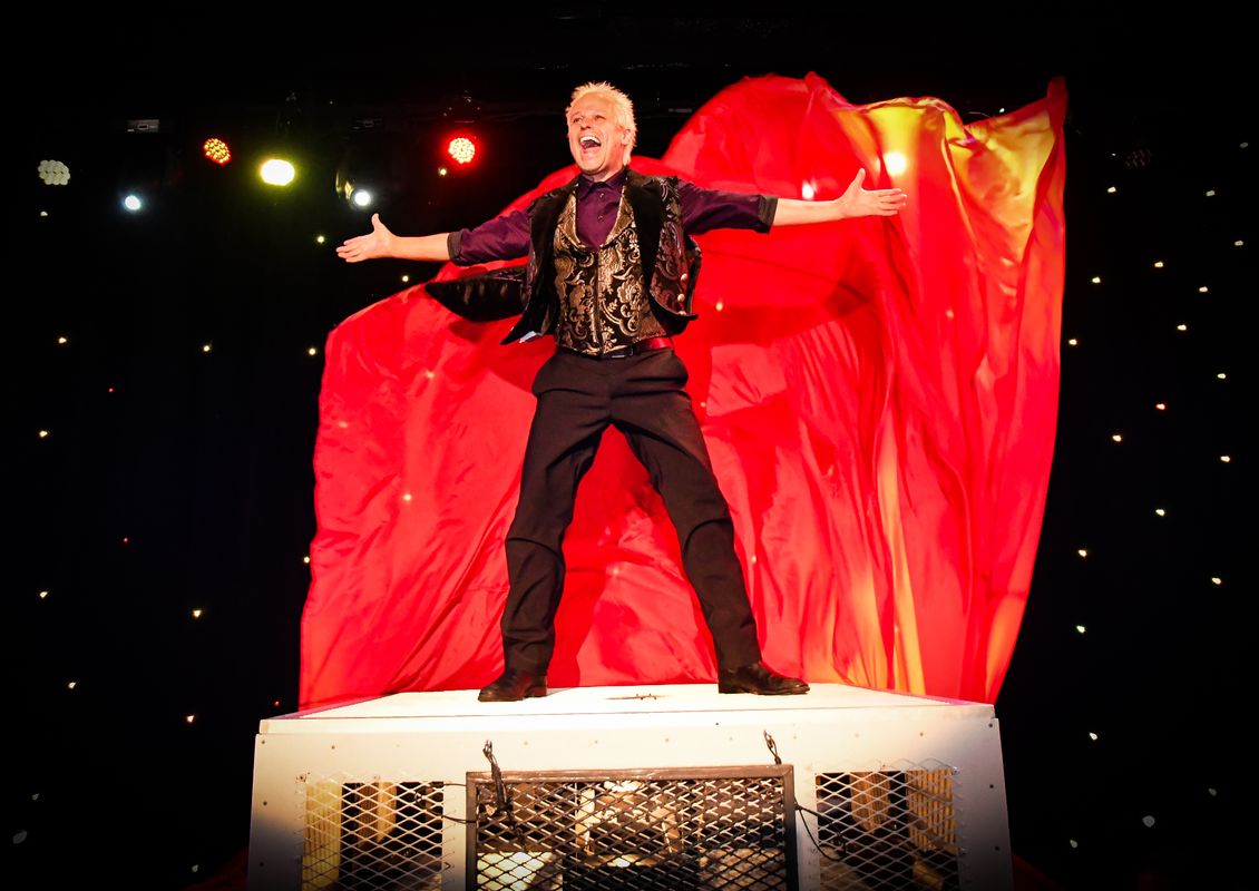 Popcorn Campaign! Anthony Reid's Magic Show☆Encore | Guam's recommended ...